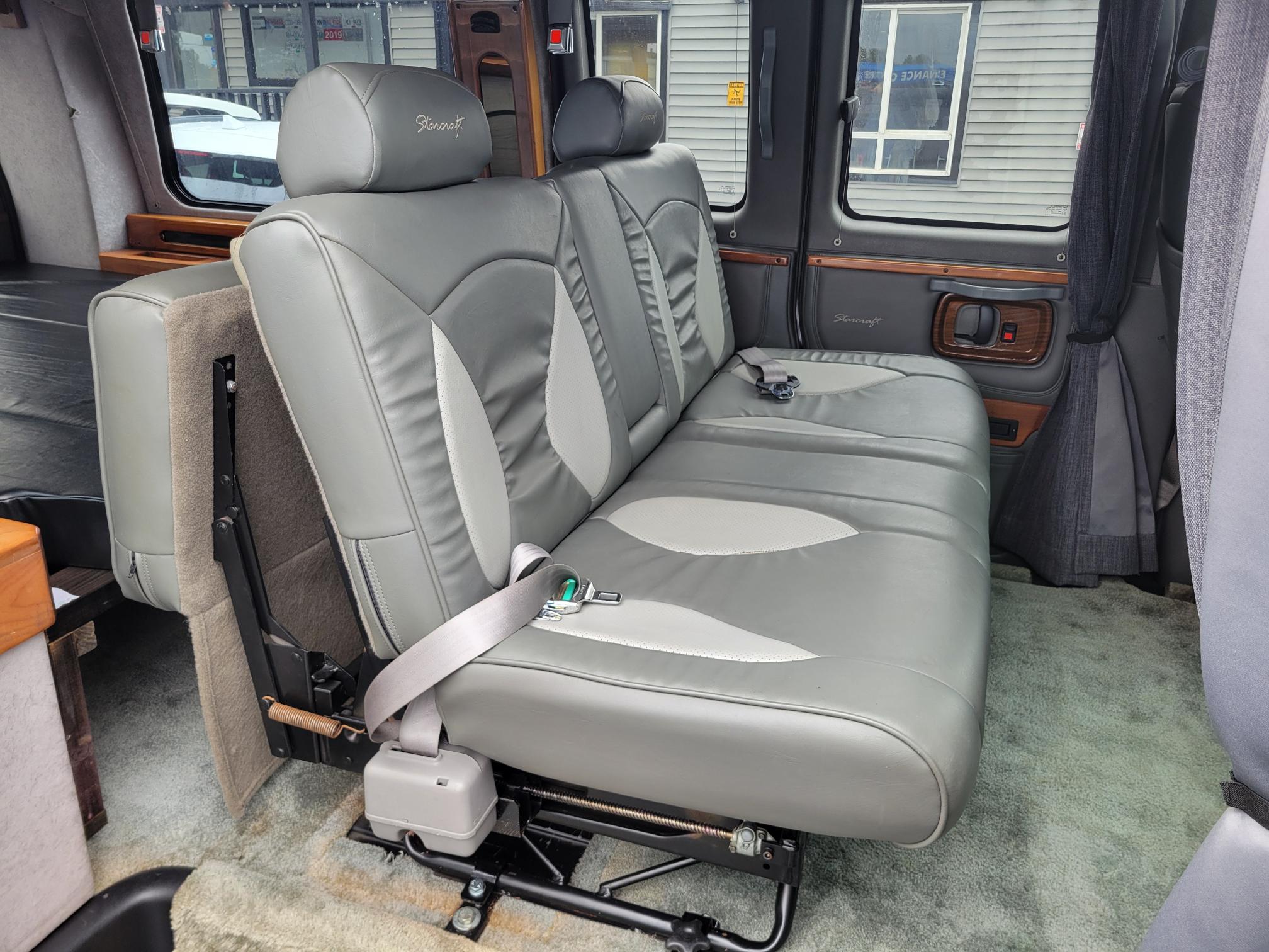 Chevrolet Express Starcraft AWD | JDM Import Ltd.