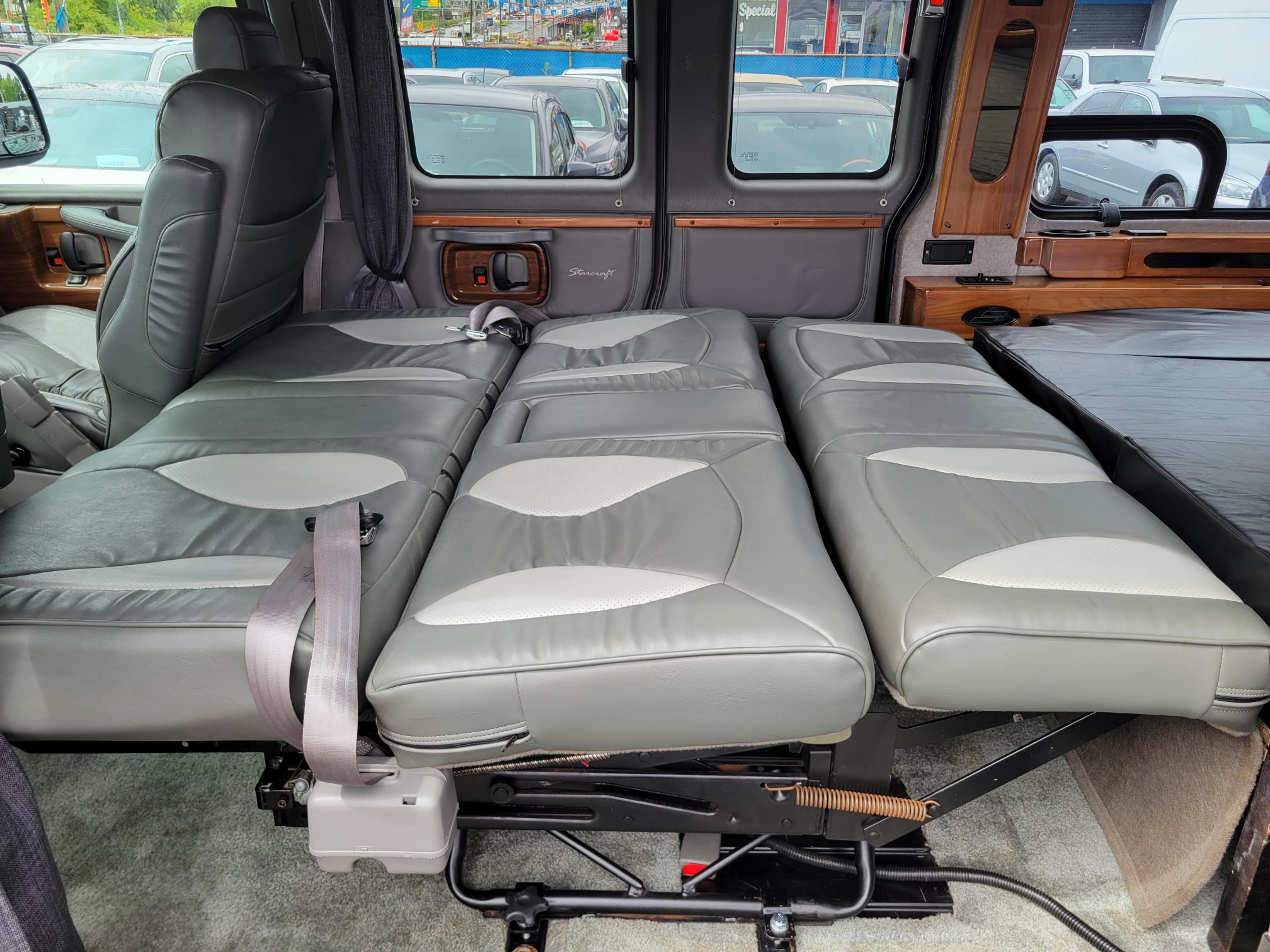 Chevrolet Express Starcraft AWD | JDM Import Ltd.