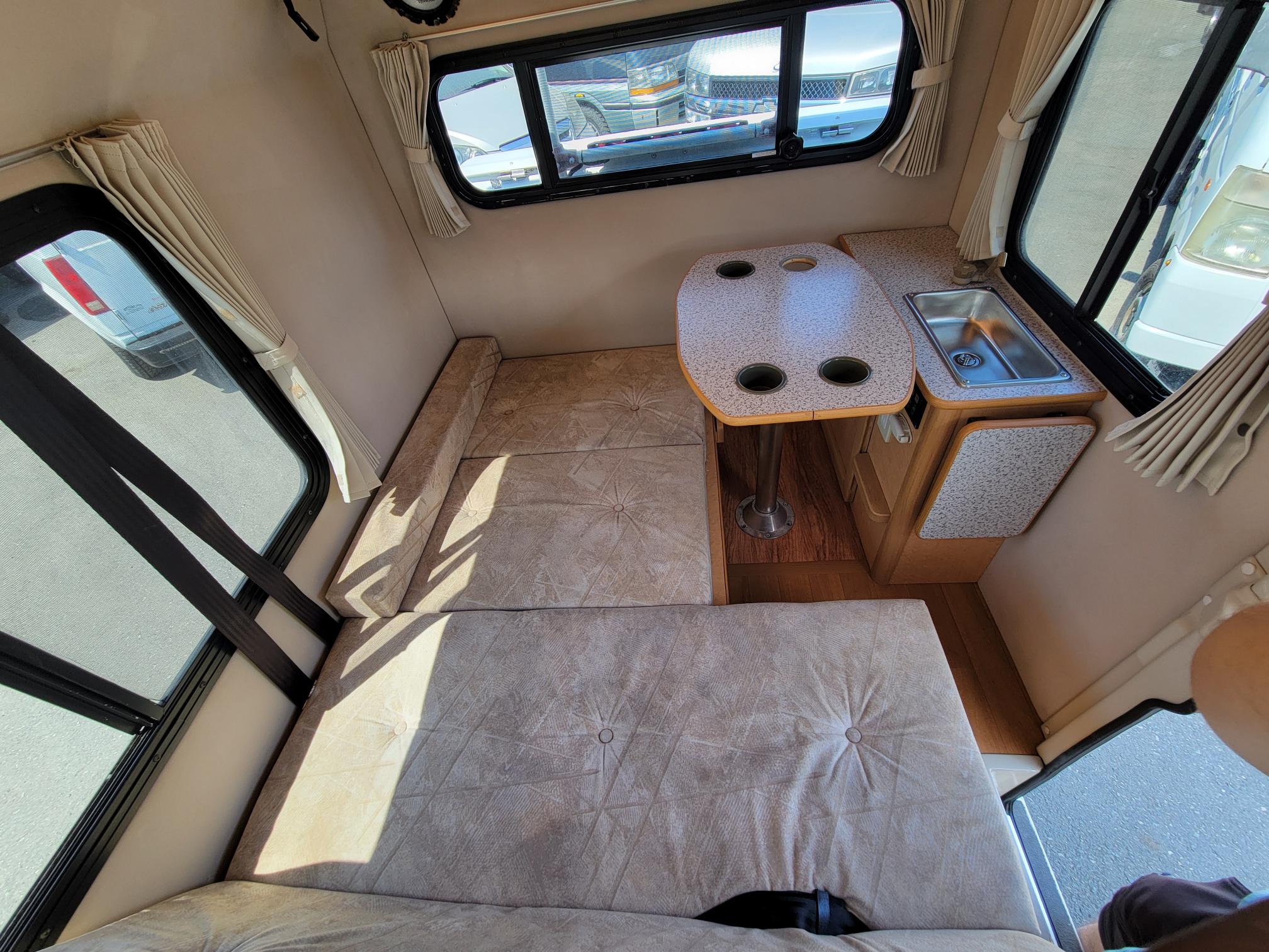 Mazda Scrum/Suzuki Carry 4WD Tiny Camper | JDM Import Ltd.