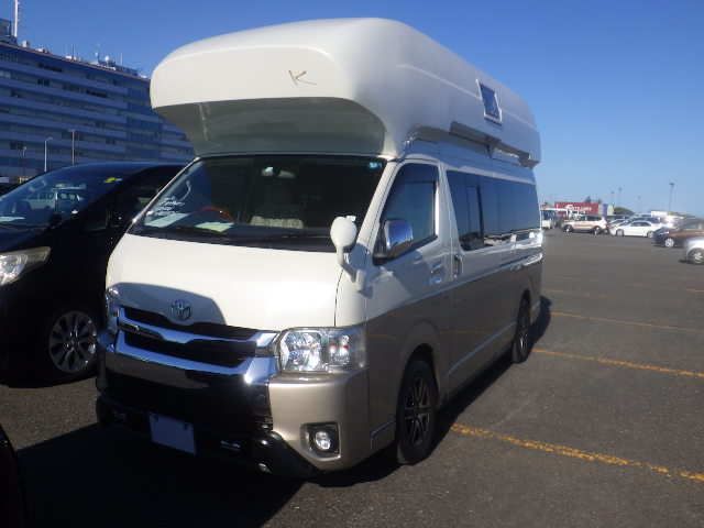 Toyota Hiace AWD Campervan w/raised roof | JDM Import Ltd.